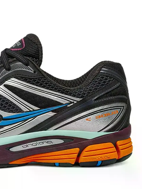 Saucony Progrid Guide 7 Lace-up Sneakers - Black