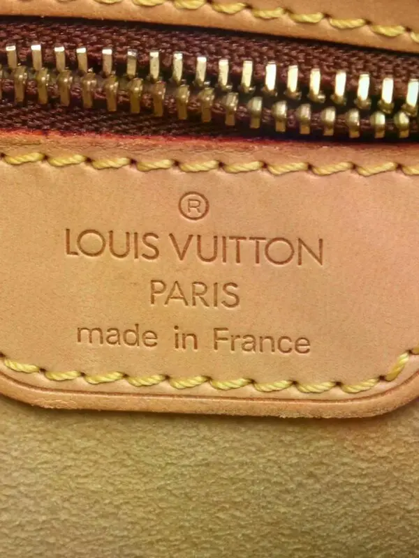LOUIS VUITTON 2001 Monogram Looping Mm Shoulder Bag