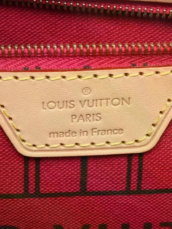 LOUIS VUITTON 2020 Monogram Neverfull Pm Tote Bag