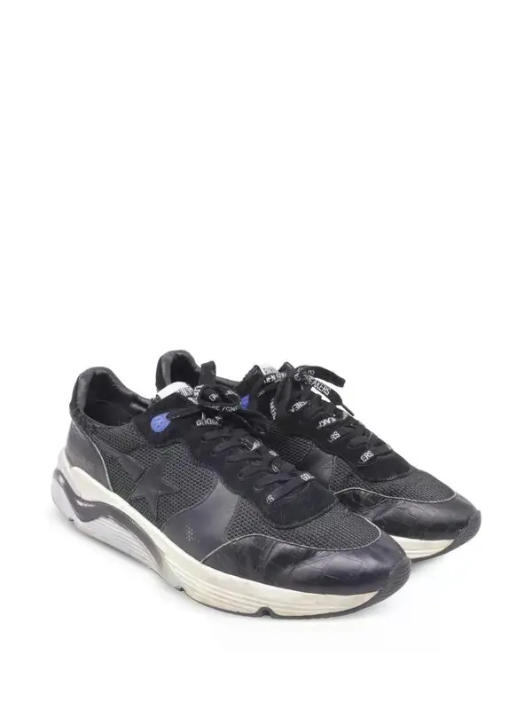 GOLDEN GOOSE Leather Star Appliqué Sneakers - Black
