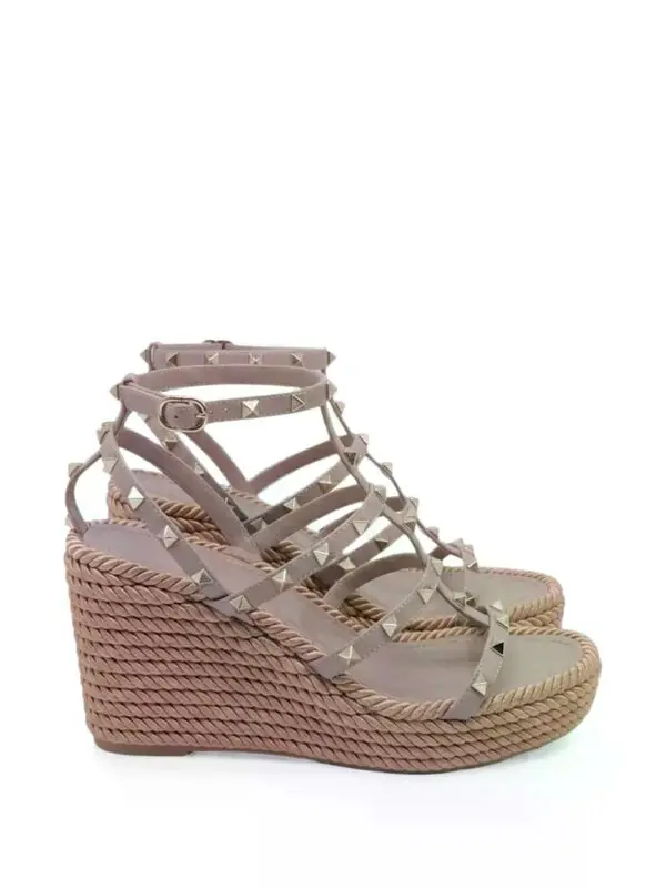 Valentino Garavani Rockstud Torchon Espadrille Wedge Sandals - Neutrals