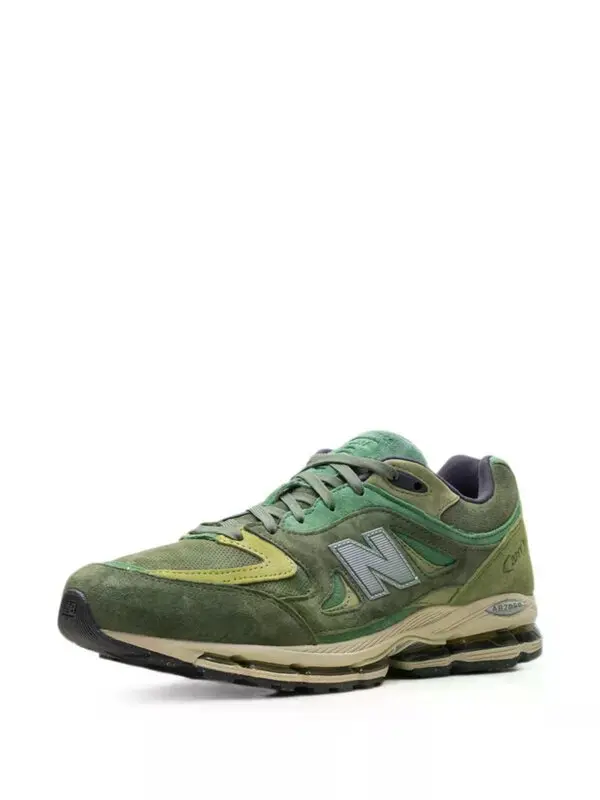 NEW BALANCE 2011 Kith Panelled Sneakers