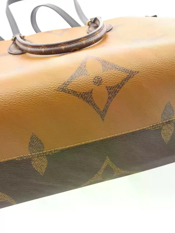 LOUIS VUITTON Monogram Reverse Giant Onthego Mm Satchel - Brown