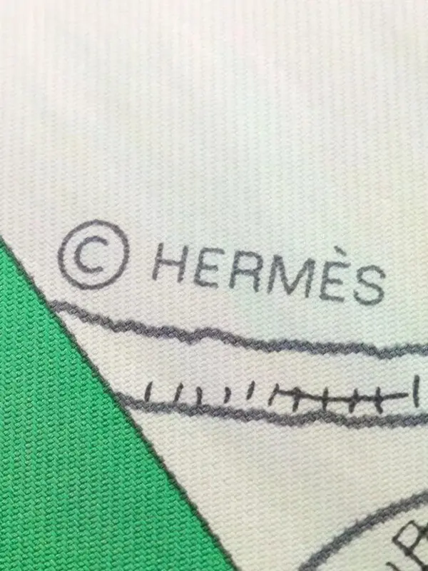 Hermès 2010s L'instruction Du Roy Scarf - White