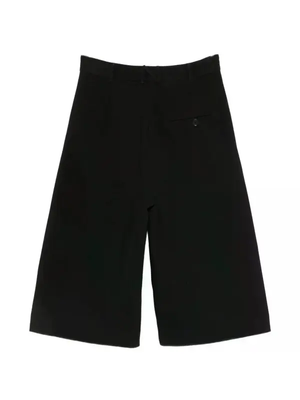 NISSA Pleated Wide-leg Shorts