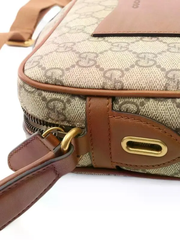 Gucci Gg Supreme Monogram Shoulder Bag