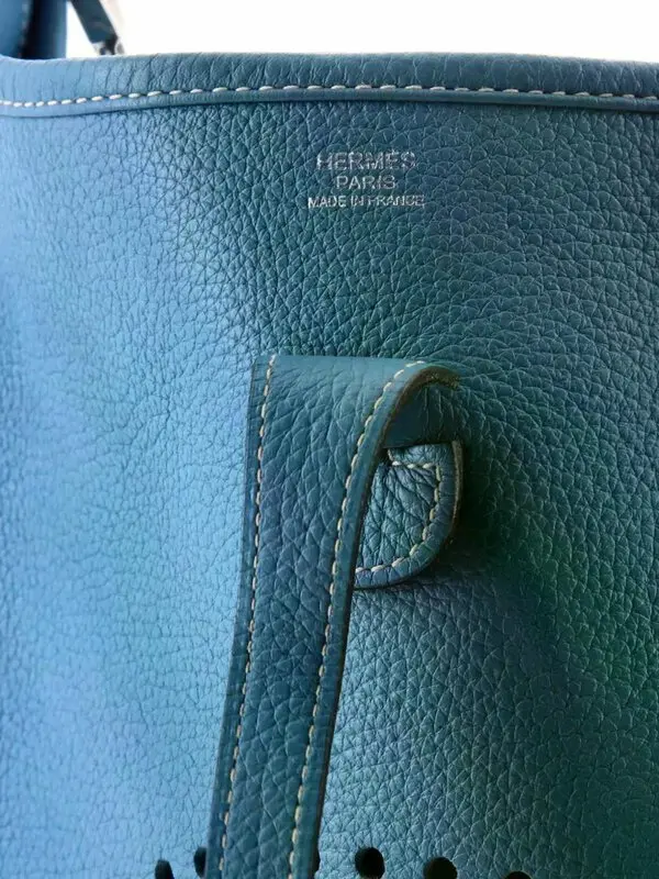 Hermès Evelyne Bag Gen Iii Clemence Pm Crossbody Bag - Blue