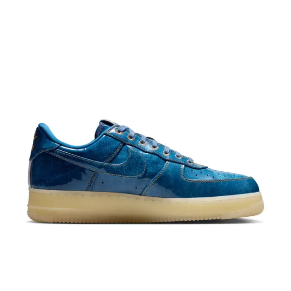 Nike Force 1 Retro Low Top Sneakers