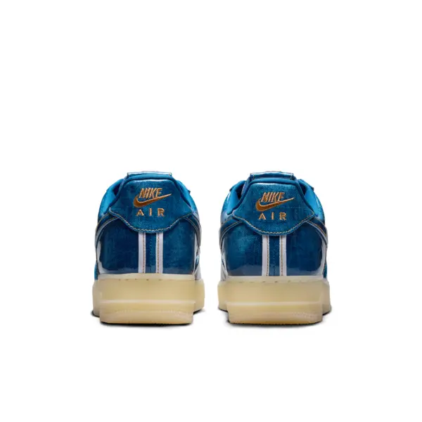 Nike Force 1 Retro Low Top Sneakers