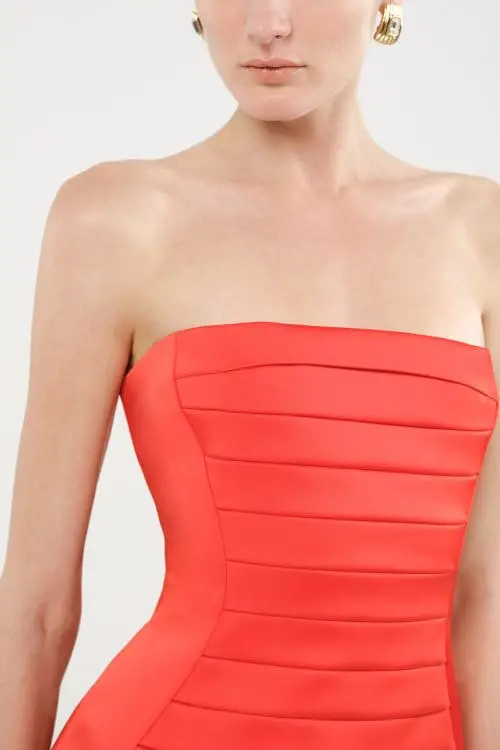 NOCTURNE Strapless Ribbed Mini Dress