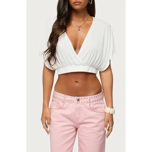 EDIKTED Candela V-neck Crop Top