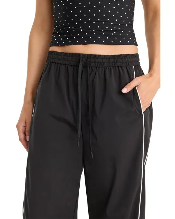 Good American Pull On Pants
