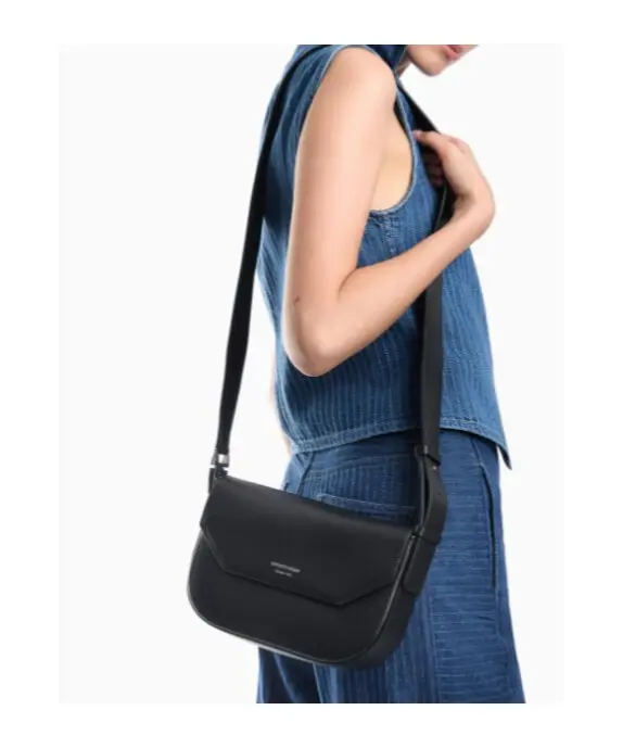 Emporio Armani Leather Shoulder Bag