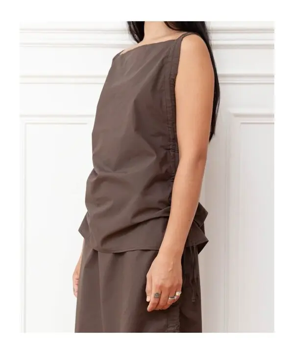 BASERANGE Sleeveless Top