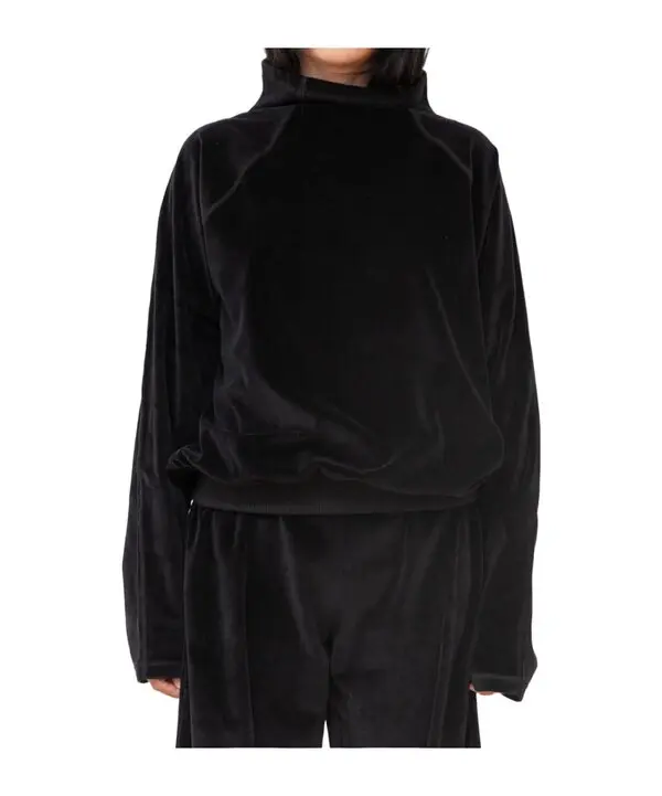 BASERANGE Long-sleeved Turtleneck Sweater