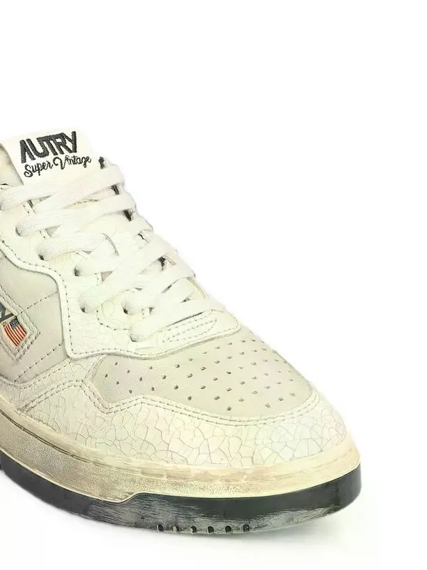 AUTRY Super Vintage Lace-up Sneakers