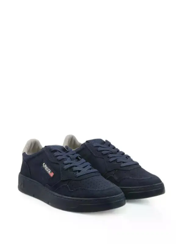 AUTRY Medalist Low Perforated Panel Sneakers