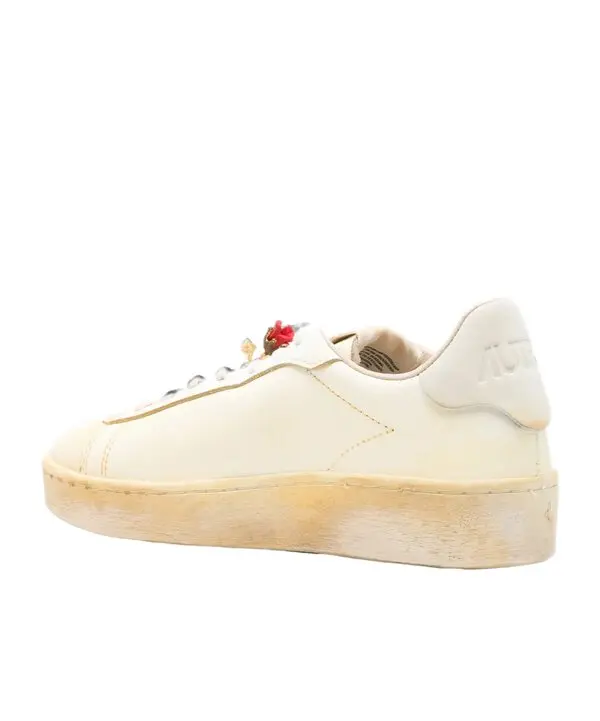 AUTRY Dallas Vintage Rose Embellished Lace Up Low Top Sneakers