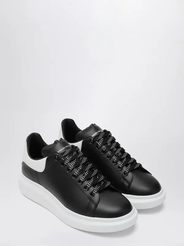 Alexander McQueen Oversized Sneakers - Black