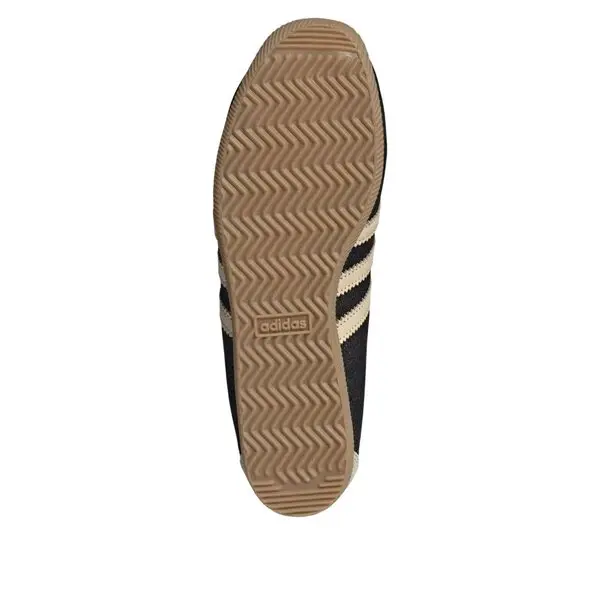 Adidas Japan 'black Sand Strata Gum