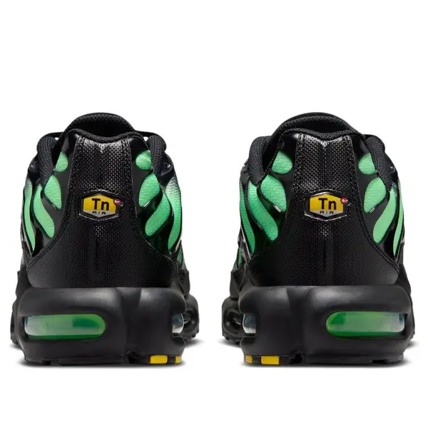 Nike Max Plus Sneakers - Black/illusion Green