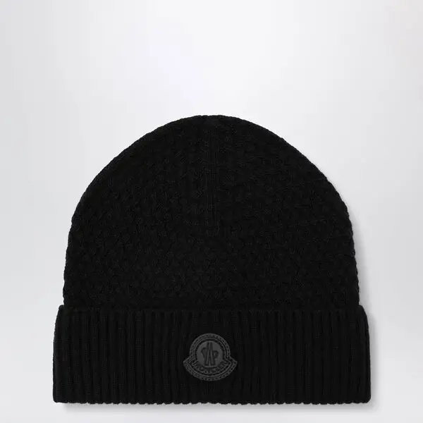 Moncler Wool Beanie With Logo Patch - Black