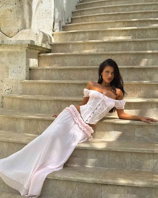 OUTCAST Lubela Corset Top Blush