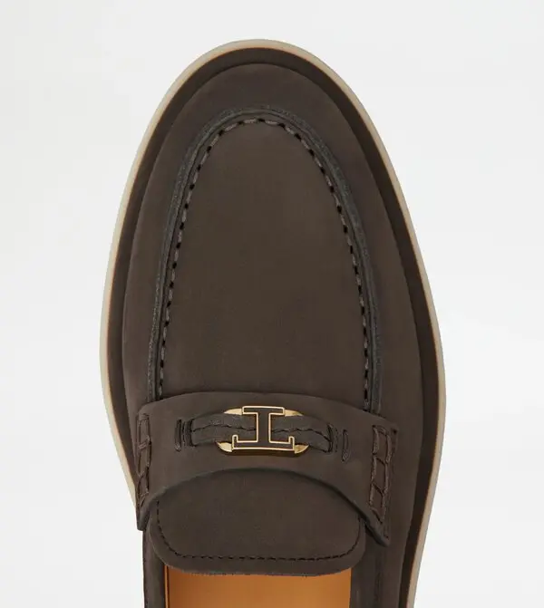 TOD'S Round-toe Loafers