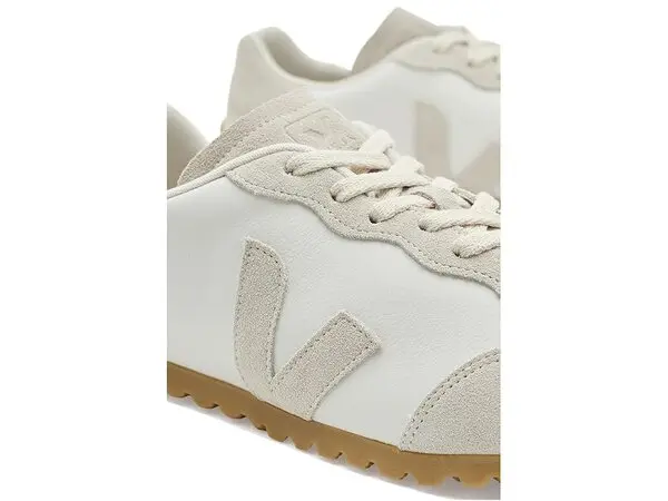 VEJA Gt Low-top Sneakers - White