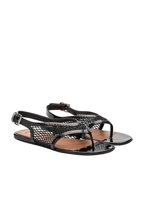Alaïa Fishnet Flat Sandal In White - Noir