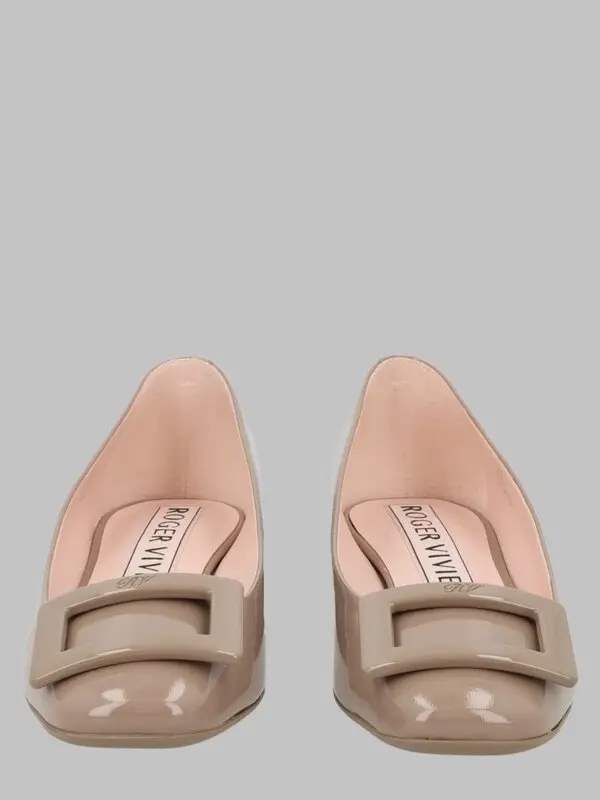 ROGER VIVIER Ballerina U Look In Vernice - Cream