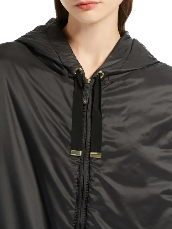 Max Mara Water-repellent Canvas Vest With Hood - Black