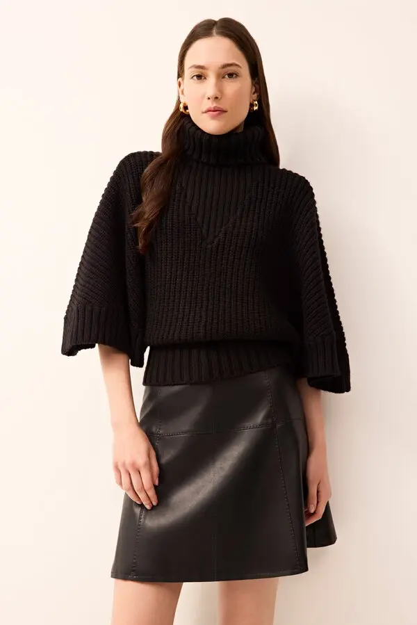 MARIE OLIVER Annika Popover - Black