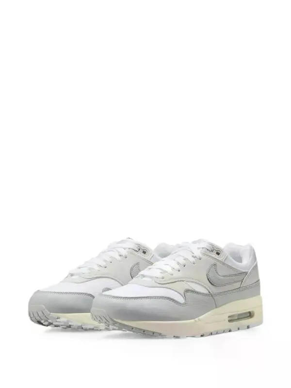 Nike Max 1 '87 Sneakers