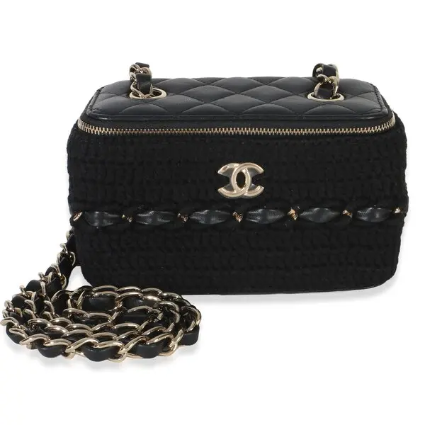 Chanel Quilted Lambskin Crochet Vanity Case With Chain - Black