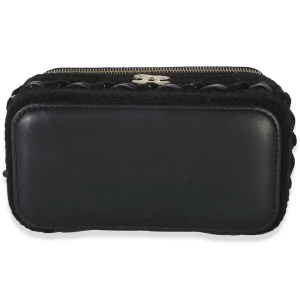 Chanel Quilted Lambskin Crochet Vanity Case With Chain