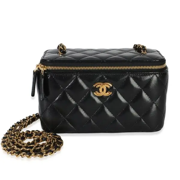 Chanel Quilted Shiny Lambskin Cc Vanity Case With Chain - Black