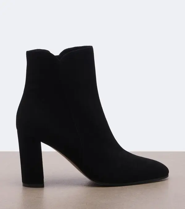 GIANVITO ROSSI Suede Ankle Boots - Black