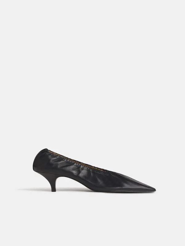 REFORMATION Calista Scrunch Heel Leather - Black