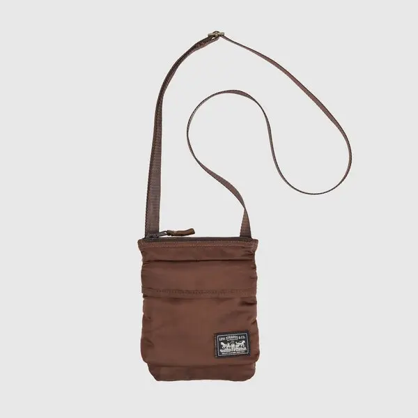 LEVI'S Mission Bay Crossbody Pouch