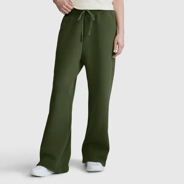Champion Wide Leg Fleece Sweatpants, C Logo - Chive
