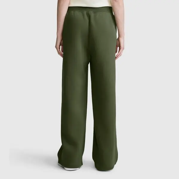 Champion Wide Leg Fleece Sweatpants With Embroidered Logo