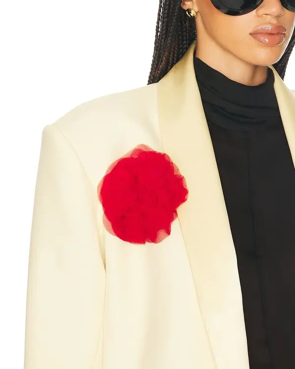 HELSA Silk Flower Pin
