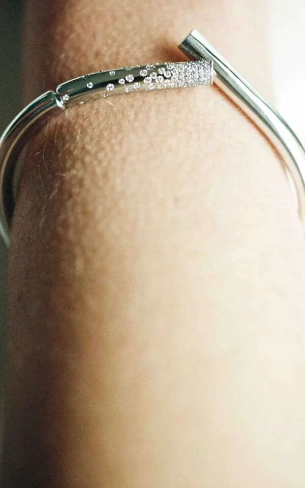 TABAYER Loop Bracelet - White