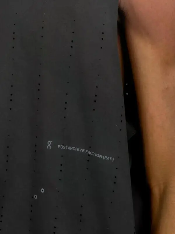 On X Paf Zero Singlet Perforated Logo-print Vest