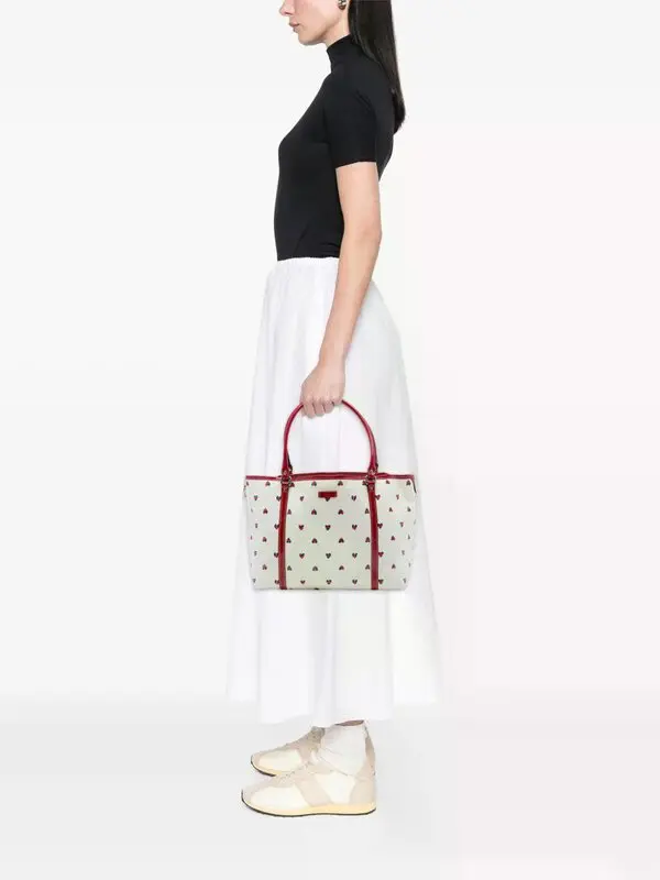 Gucci 2016-2026 Medium Gg Supreme Hearts Joy Tote Bag - White