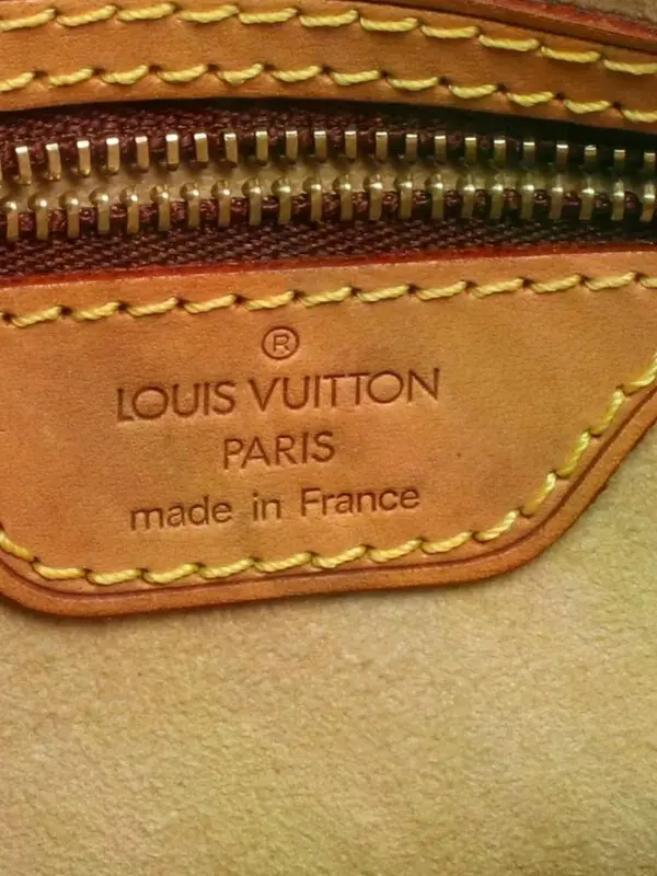 LOUIS VUITTON 2002 Monogram Looping Mm Shoulder Bag - Brown