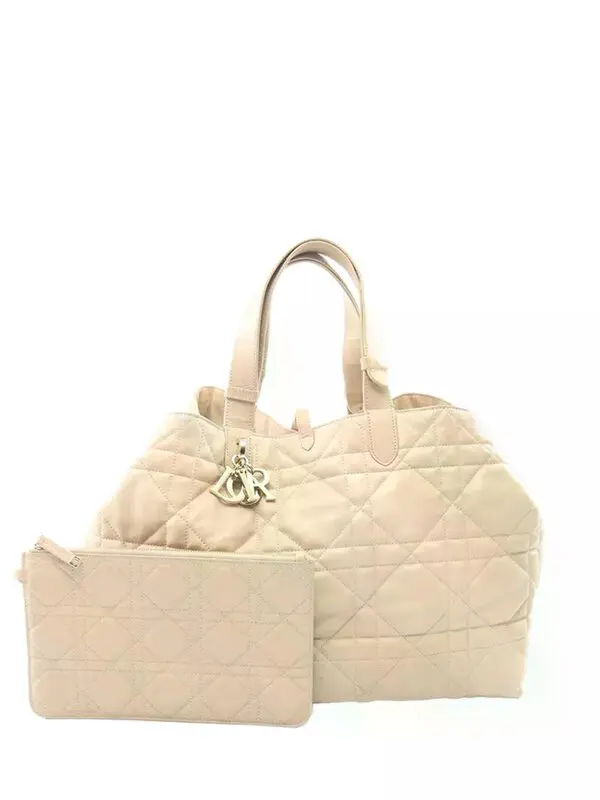 Dior 2023-2024 Larger Calfskin Macrocannage Toujours Bag Tote Bag - Neutrals