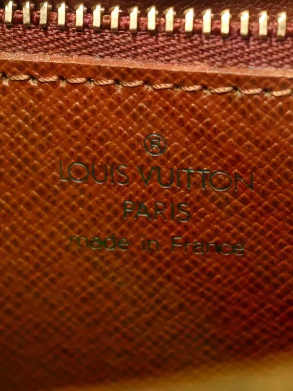 LOUIS VUITTON 2002 Monogram Saint Cloud Gm Crossbody Bag