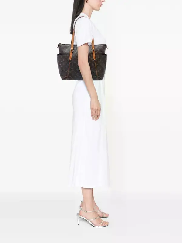 LOUIS VUITTON 2010 Monogram Totally Mm Tote Bag
